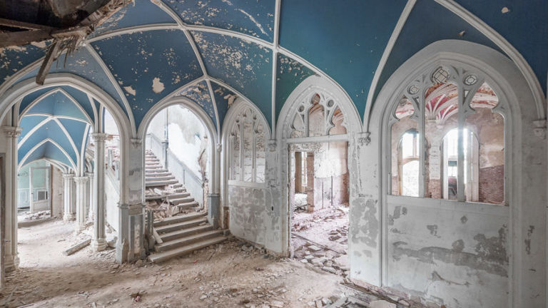 Inside Abandoned Mansions